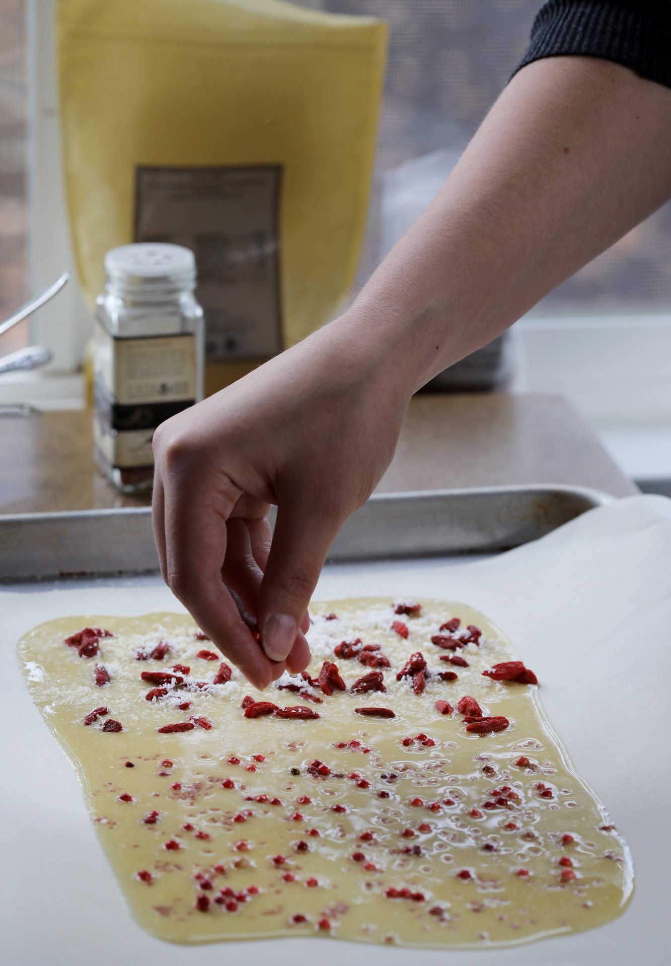Vegan Homemade White Chocolate Bark Recipe (3 Ways!)