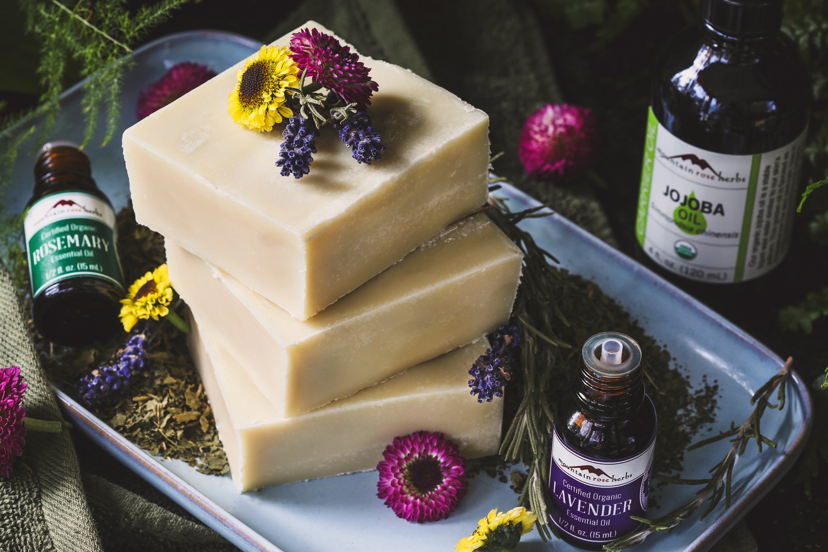 Sustainable Swaps: How to Make DIY Shampoo Bars with Herbs