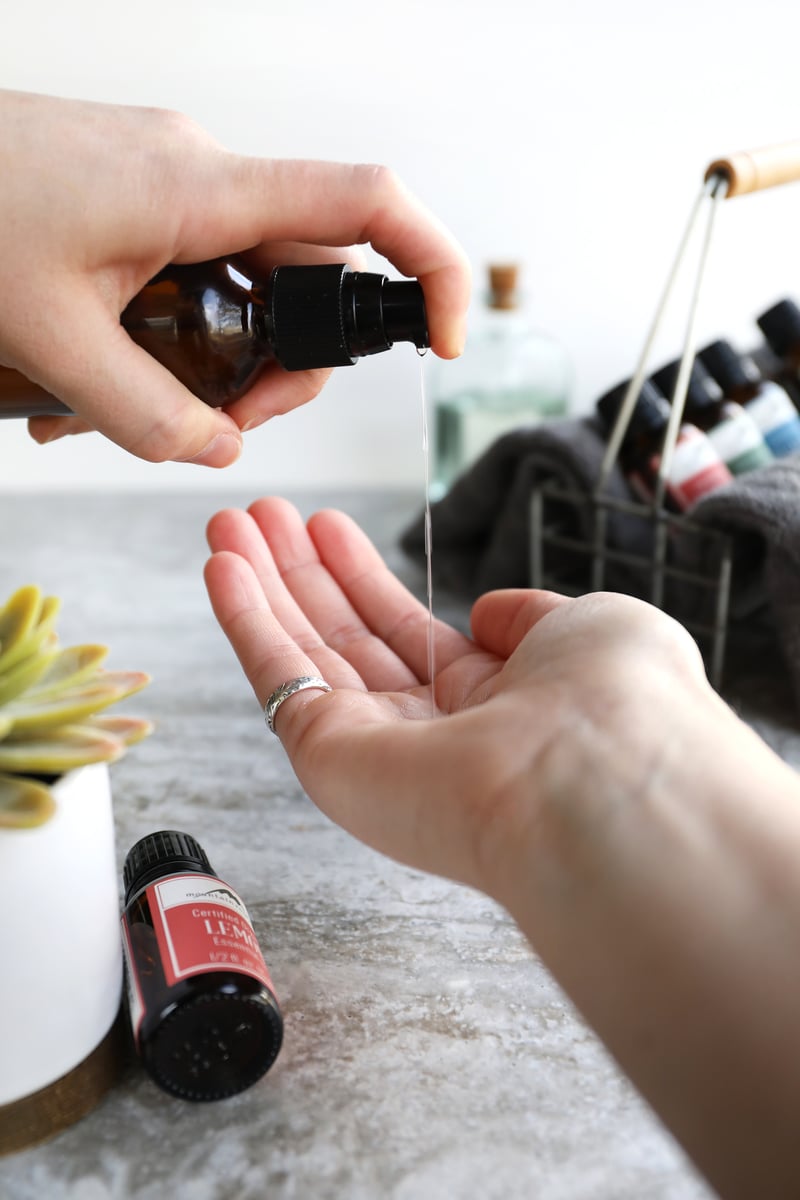 DIY Hand Sanitizing Gel with Thieves® Essential Oil Blend