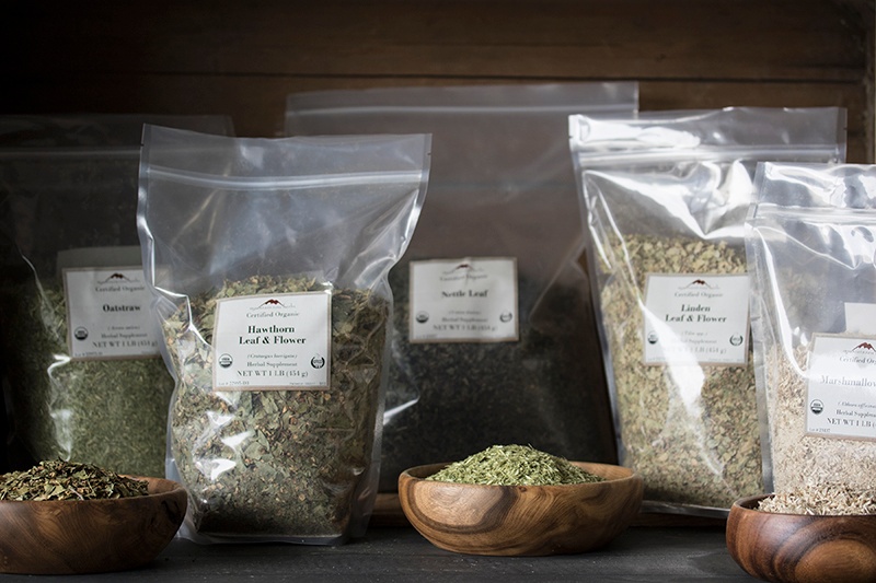 How To Make Nourishing Herbal Infusions