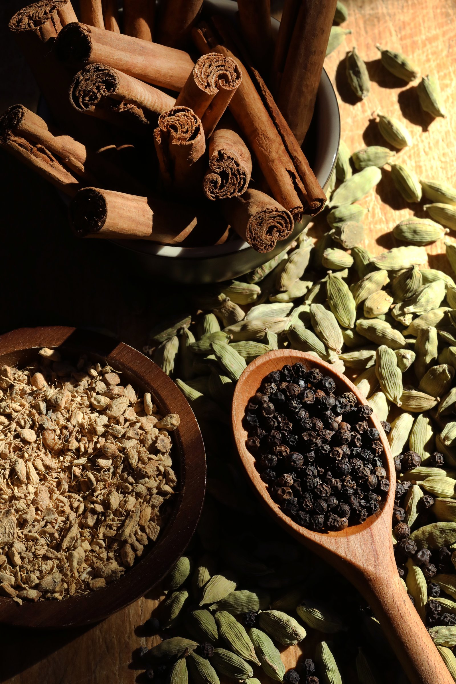 10 Best Herbs & Spices for Brewing Beer